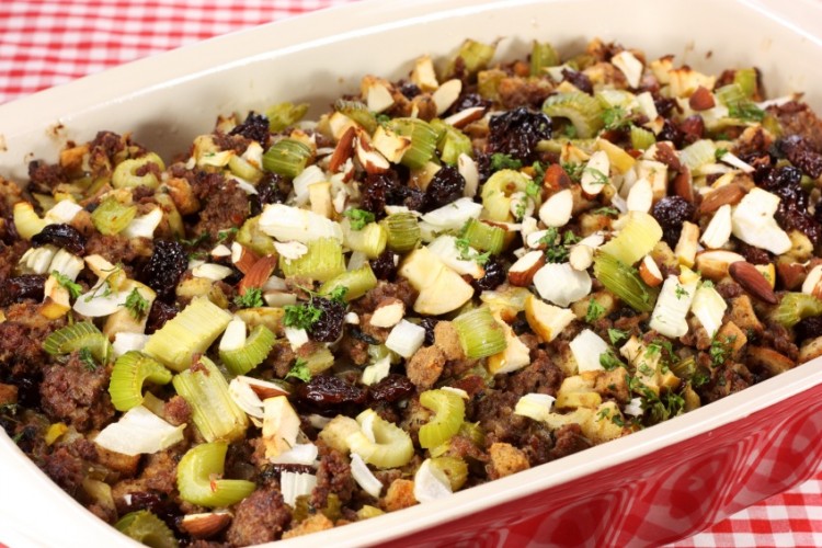 Thanksgiving Recipes: Cranberry Sauce and Stuffing vs. Dressing • The ...
